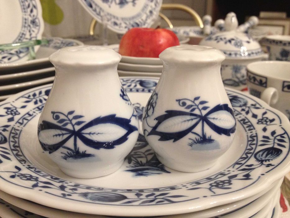 Zwiebelmuster, KAHLA, GDR Сервиз за хранене и кафе за 6 човека 44 ел. гр. София Младост 2 • OLX.bg