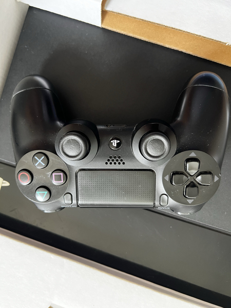 playstation 4 slim 1TB obmen ham bor