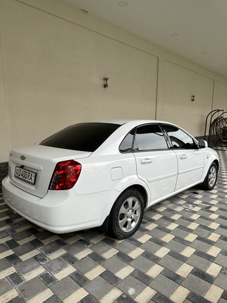 Chevrolet Gentra sotiladi