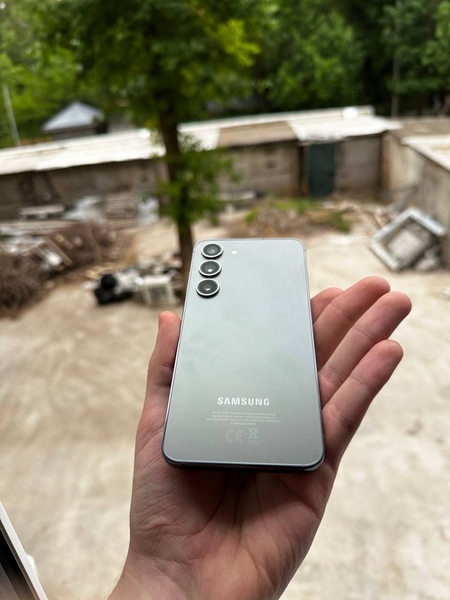 Samsung s23 128/8gb