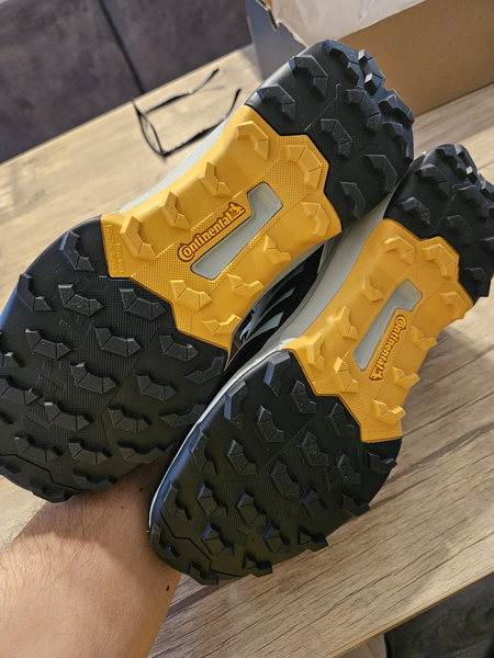 Adidas Duramo SL 2023 US9 (42) кроссовки