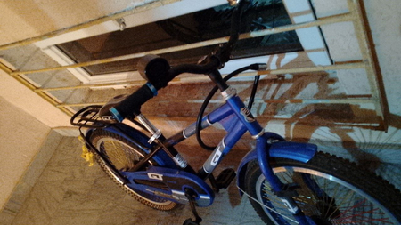 Velosiped sotiladi balonla yengi