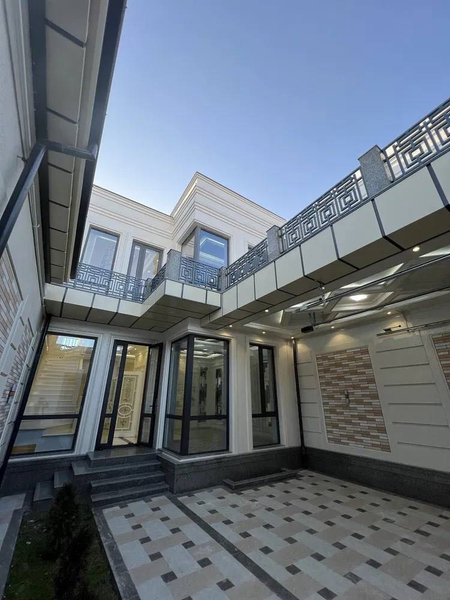 Срочно продается шикарный дом 2 сотки в Мирзо-Улугбекском районе.