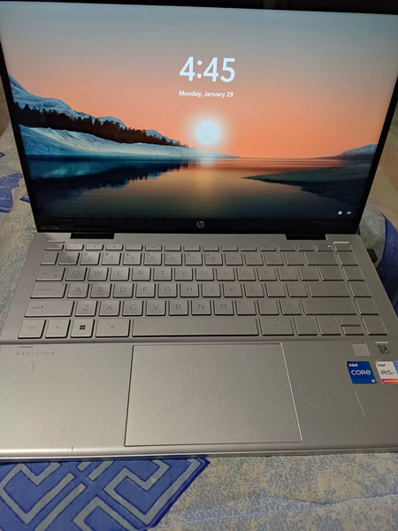 Noutbook HP povilion 360
