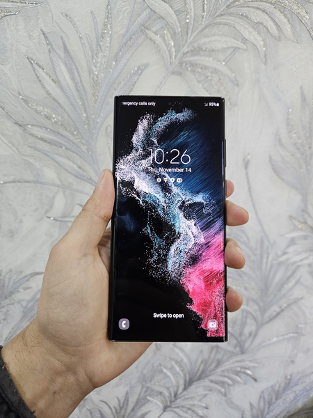 Srochno iPhone 11Pro 256g sotiladi