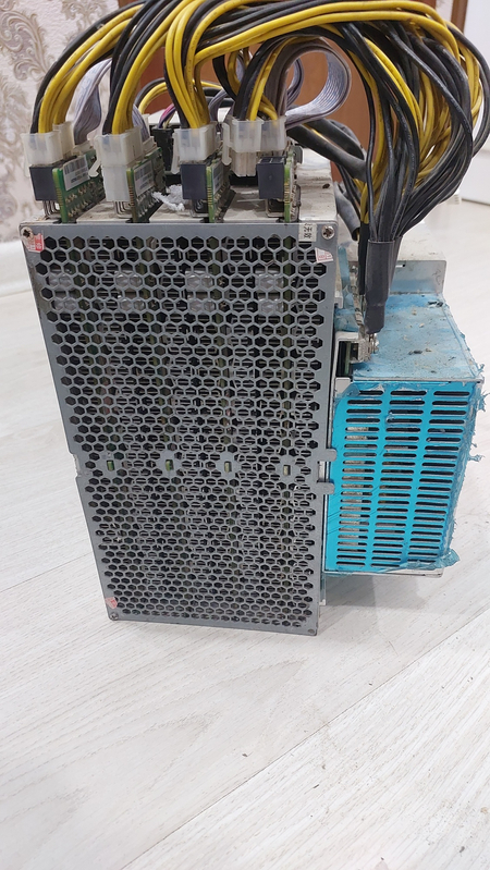 Mayning ferma ASIC F1