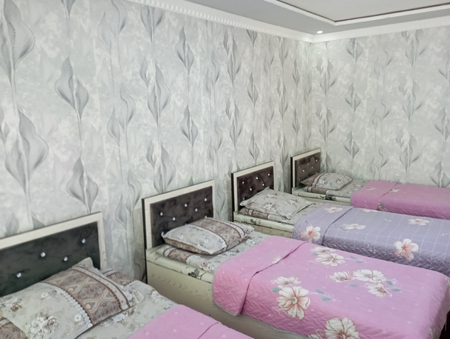 Dacha bor oilaviy va ulfatlar uchun . Xumsonda joylashgan .Ugam daryos