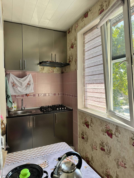 Срочно продаю 2в3/4/4  чиланзар 19 кв