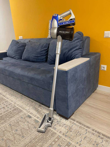 Срочно продается пылесос Polaris PVCS 1101 HandStickPRO