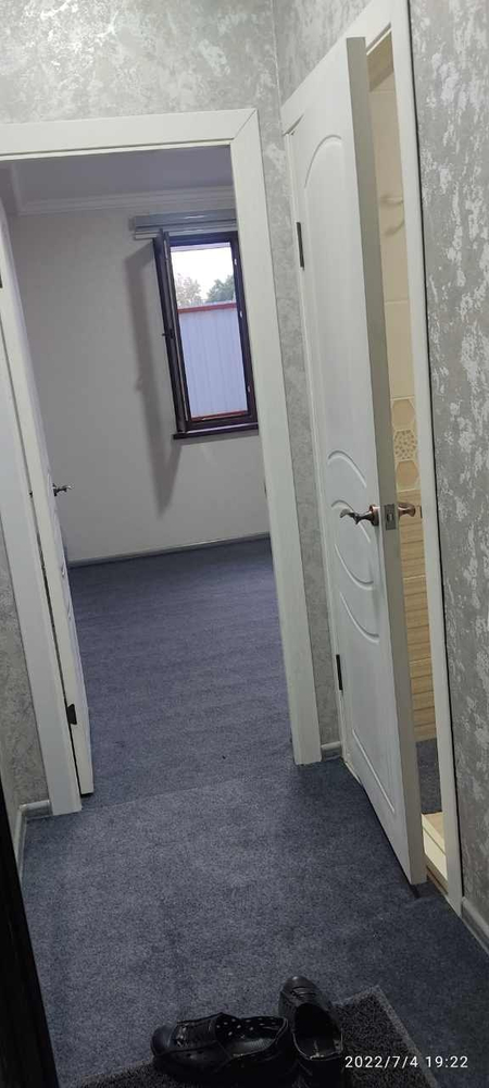 Srochna sotiladi 1 xonali uy