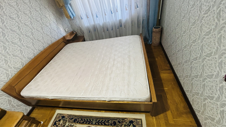 Продажа кровати из натурального дуба