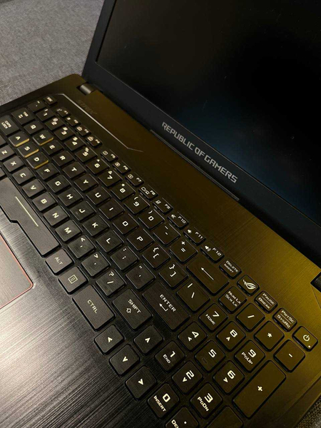 Игровой ноутбук Asus ROG Strix GL553V