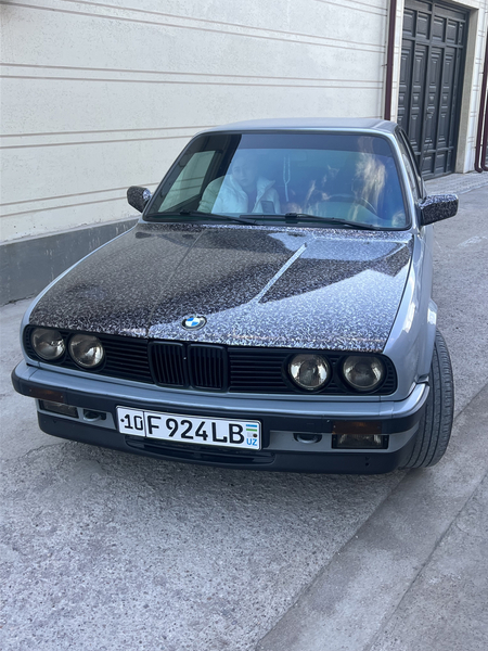 BMW e30 в идеальном состоянии. Sportcare