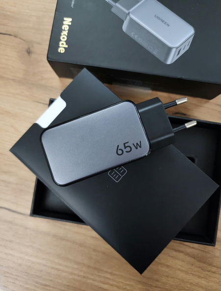 Ugreen 65W Gan Nexode