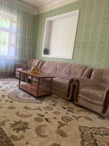 Отличная 2 комн квартира в аренду. Новомосковская