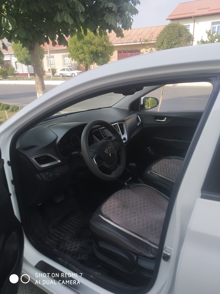 Hyundai accent 2020