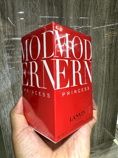 Modern princess Lanvin Paris