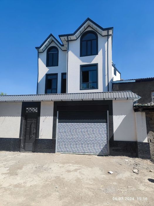 Продам евро Коттедж Мирзо-Улугбекский районе 1,5 соток 3 уровня