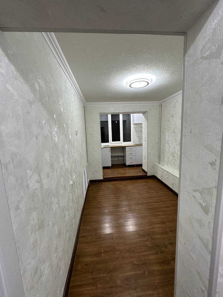 Chilonzor6 1xona 3-etaj remontli kux mebel balkon 1.5*3 maydoni 30