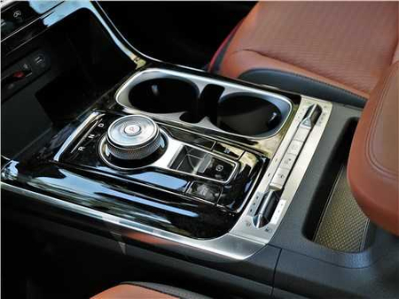 KIA Carnival  comfort yillik 8%