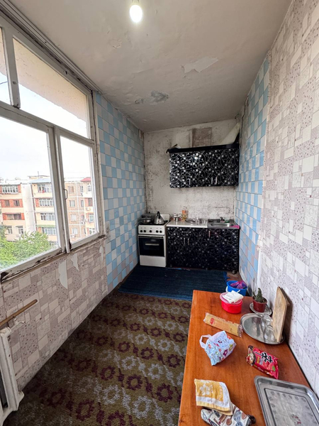 Продажа 1в2/5/5 на Юнусабад-15, (44 кв.м),  2 хонали сотилади