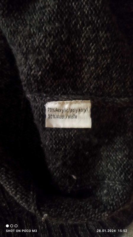 Продаётся свитер
