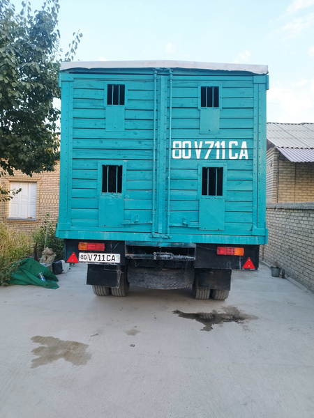 Zil xolati yaxwi sotiladi