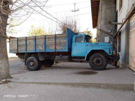 Zil 138 A sotiladi