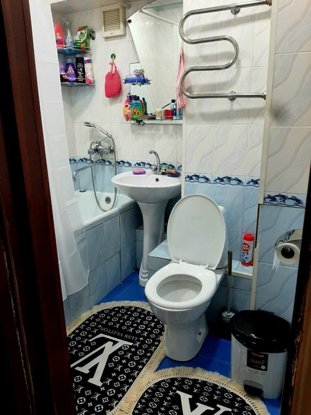 Продаётся Юнусабад 4, 3/3/4