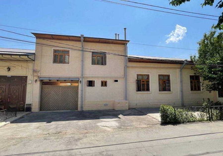 Продается дом 6 соток в Юнусабадском районе (Бадамзар)