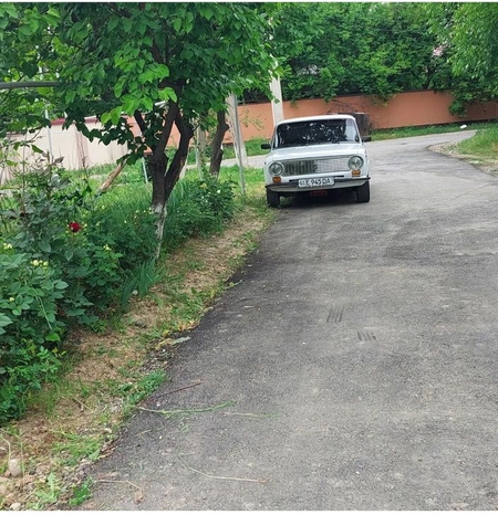 Vaz 2101 rangi oq jiguli 1979yil motor 03 mator