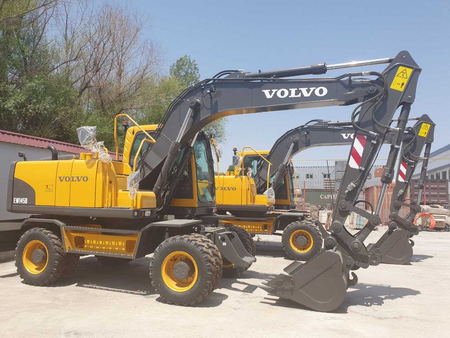 Колесный экскаватор VOLVO EW145B
