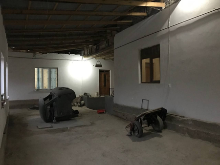 Xovli sotiladi Farxod savxozda