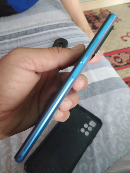 Redmi 12 holati alo