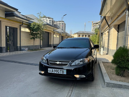 Срочно продаю афтомобил Жентра