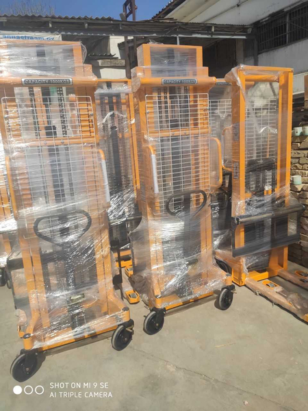 shtablyor ruchnoy kafolat 1 yil  transpalet