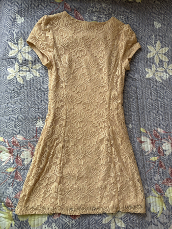 Платье кружевное Forever 21