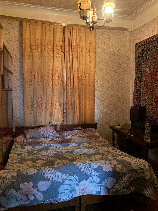 Некст улица бабура продам .Т. не торец закрытый даор срочно