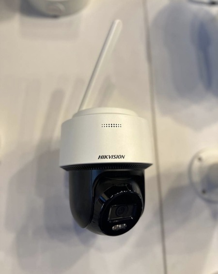 Камера с установкой Hikvision IP 4MP 1 штук