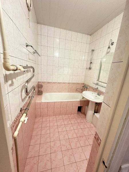 Банковский дом с площадью 145м2 Беруний