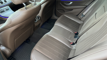 Mercedes-Benz  W213  E200 turbo Full!