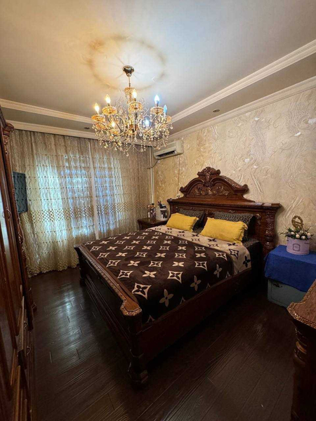 Продается квартира на себзаре , 3-х комнатная , 83м2, спецплан