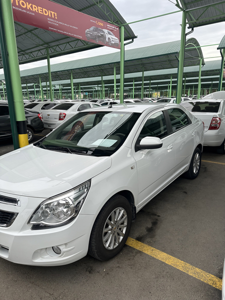 Chevrolet Cobalt avtomat 2016 kraskasi toza srochni sotiladi