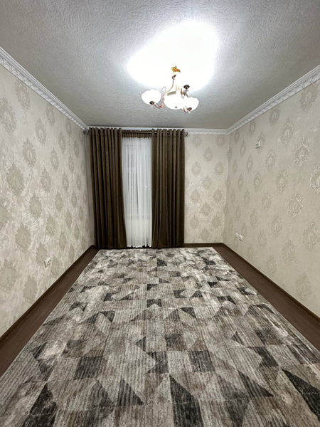 Срочно продаётся 1х комнотная квартира. Титова.