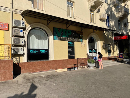 Продается нежилое помещение Ор-р: Бутик Гламур 425 м2