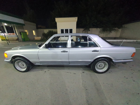 Mercedes Benz w126
