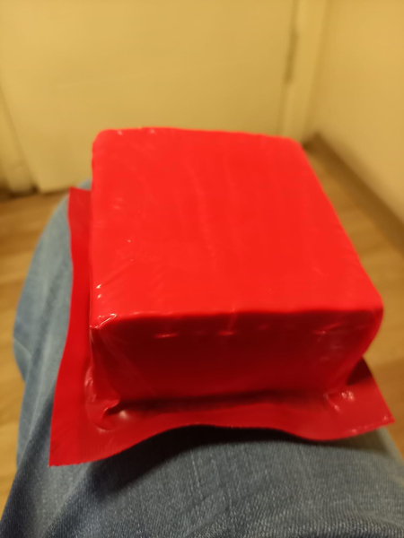 Термоформовочная машина для упаковки молочных,мясных, конди,продуктов.
