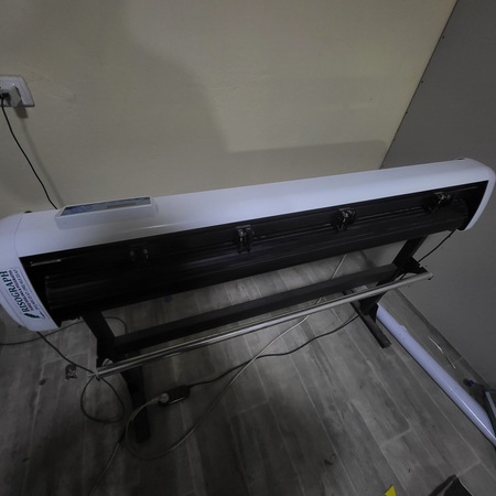 Ploter 120 sm sotiladi yangi
