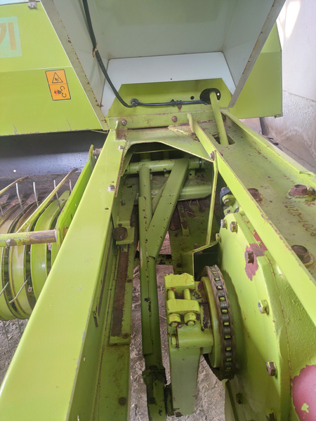 Claas markant 55