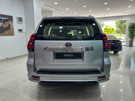 Toyota Land Cruiser Prado 2.7L 2023